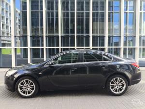 Opel Insignia 2010 in Vilnius, with an engine capacity of 2.00 L and mileage of 300 thousand km for 1100 €, photo 3 on AUTOMOTO.COM.LV