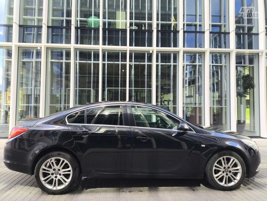 Opel Insignia 2010 in Vilnius, with an engine capacity of 2.00 L and mileage of 300 thousand km for 1100 €, photo 6 on AUTOMOTO.COM.LV