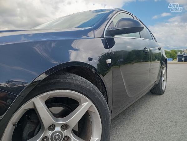 Opel Insignia 2010 in Vilnius, with an engine capacity of 2.00 L and mileage of 319 thousand km for 2900 €, photo 9 on AUTOMOTO.COM.LV