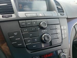 Opel Insignia 2010 in Vilnius, with an engine capacity of 2.00 L and mileage of 319 thousand km for 2900 €, photo 25 on AUTOMOTO.COM.LV