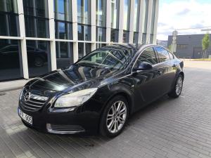 Opel Insignia 2010 in Vilnius, with an engine capacity of 2.00 L and mileage of 300 thousand km for 1050 €, photo 3 on AUTOMOTO.COM.LV