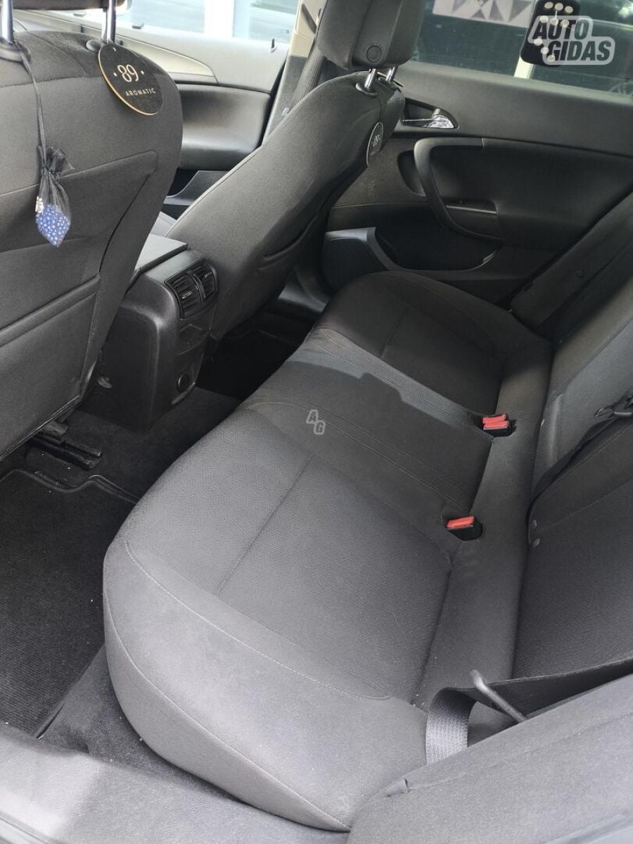 Opel Insignia 2010 in Vilnius, with an engine capacity of 2.00 L and mileage of 300 thousand km for 1050 €, photo 13 on AUTOMOTO.COM.LV