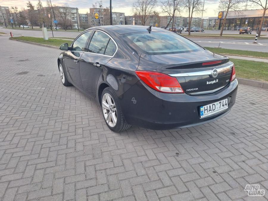 Opel Insignia 2011 in Alytus, with an engine capacity of 2.00 L and mileage of 270 thousand km for 2500 €, photo 5 on AUTOMOTO.COM.LV