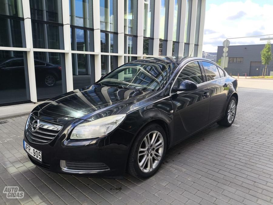 Opel Insignia 2011 in Vilnius, with an engine capacity of 2.00 L and mileage of 300 thousand km for 1050 €, photo 4 on AUTOMOTO.COM.LV