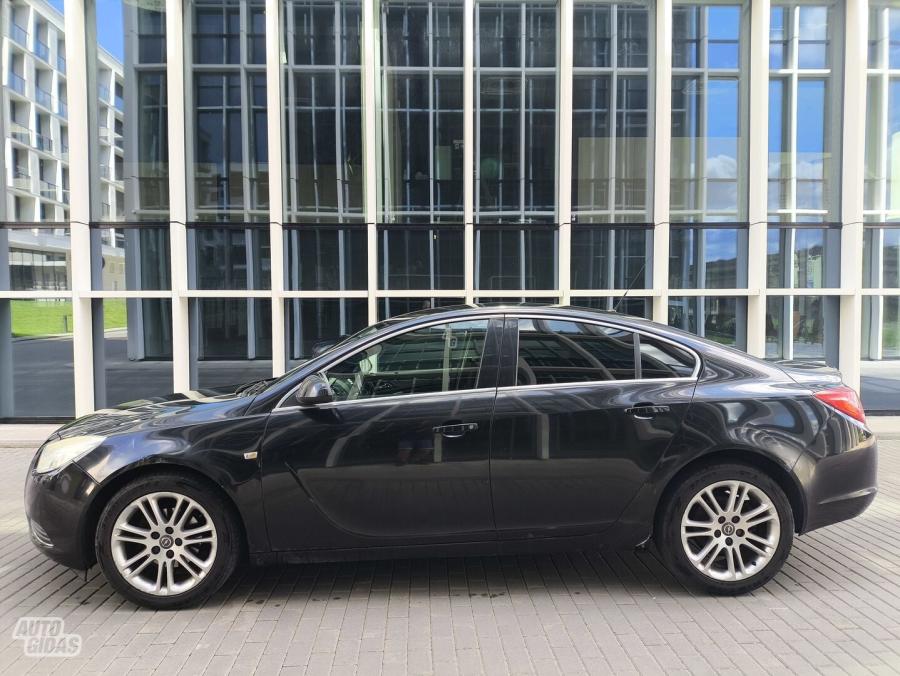 Opel Insignia 2011 in Vilnius, with an engine capacity of 2.00 L and mileage of 300 thousand km for 1050 €, photo 5 on AUTOMOTO.COM.LV
