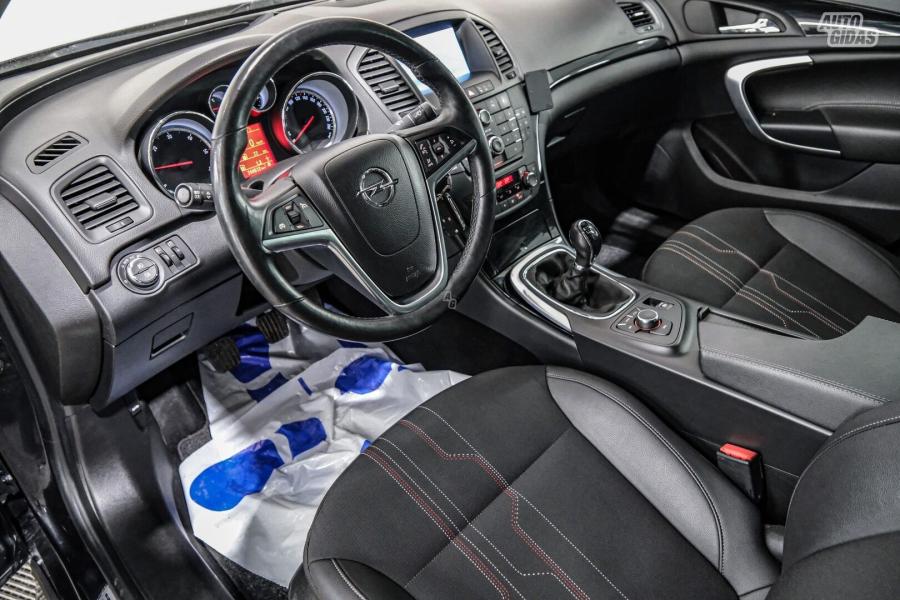 Opel Insignia 2012 in Kaunas, with an engine capacity of 2.00 L and mileage of 245 thousand km for 5490 €, photo 7 on AUTOMOTO.COM.LV