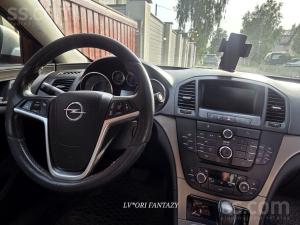 Opel Insignia 2012 in Riga, with an engine capacity of 2.00 L and mileage of 202 thousand km for 4250 €, photo 6 on AUTOMOTO.COM.LV