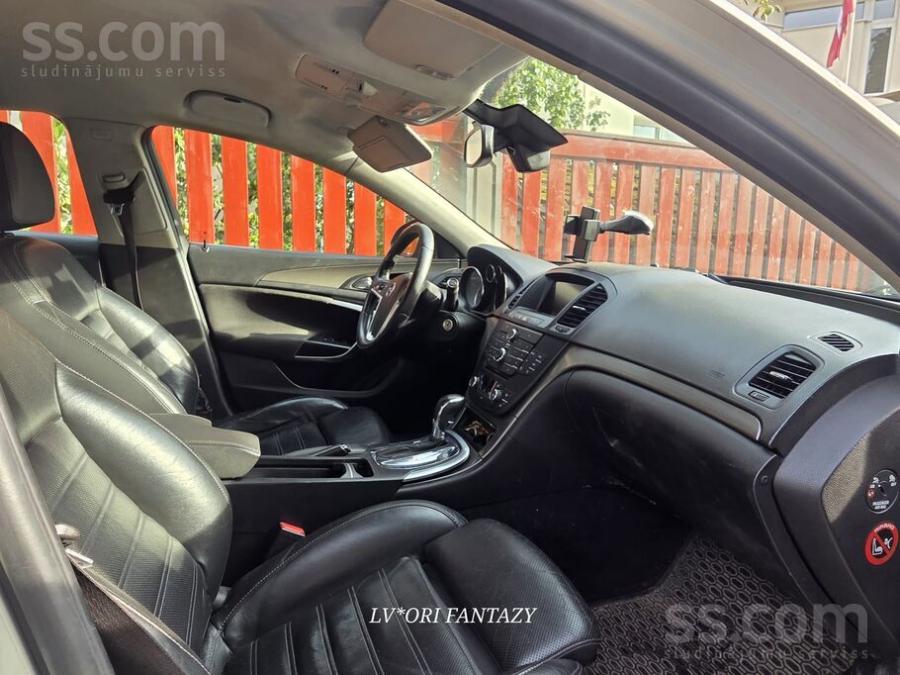 Opel Insignia 2012 in Riga, with an engine capacity of 2.00 L and mileage of 202 thousand km for 4250 €, photo 7 on AUTOMOTO.COM.LV