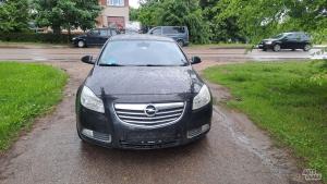 Opel Insignia 2013 in Vilnius, with an engine capacity of 2.00 L and mileage of 284 thousand km for 4450 €, photo 10 on AUTOMOTO.COM.LV