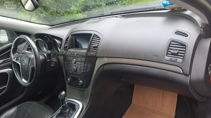 Opel Insignia 2013 in Vilnius, with an engine capacity of 2.00 L and mileage of 284 thousand km for 4450 €, photo 17 on AUTOMOTO.COM.LV