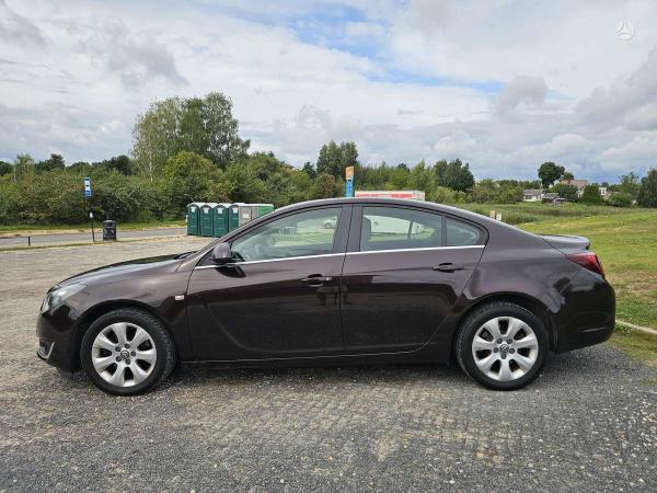 Opel Insignia 2014 in Vilnius, with an engine capacity of 1.96 L and mileage of 150 thousand km for 5949 €, photo 9 on AUTOMOTO.COM.LV