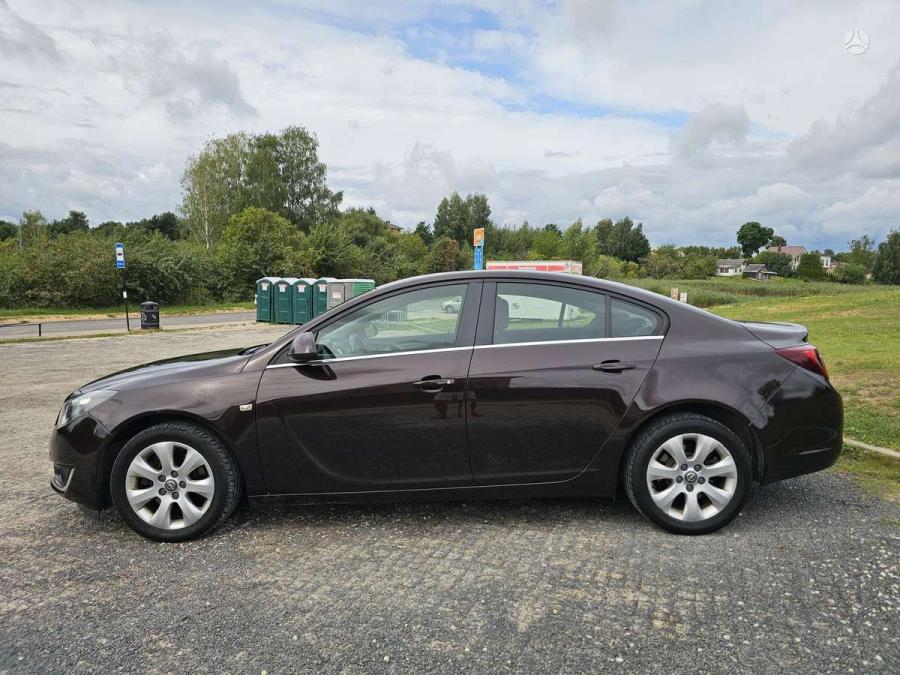 Opel Insignia 2014 in Vilnius, with an engine capacity of 1.96 L and mileage of 150 thousand km for 5949 €, photo 9 on AUTOMOTO.COM.LV
