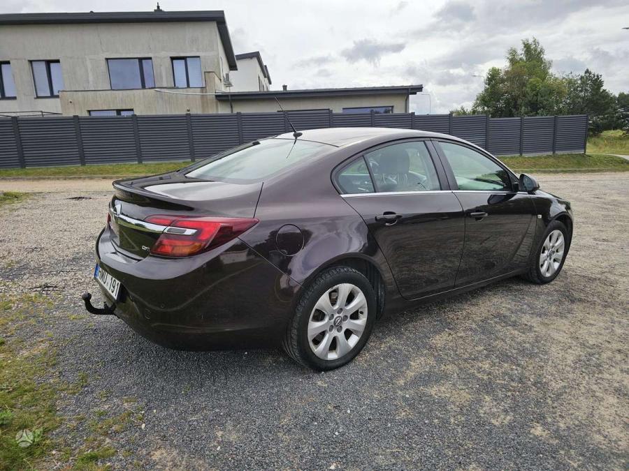 Opel Insignia 2014 in Vilnius, with an engine capacity of 1.96 L and mileage of 150 thousand km for 5949 €, photo 11 on AUTOMOTO.COM.LV
