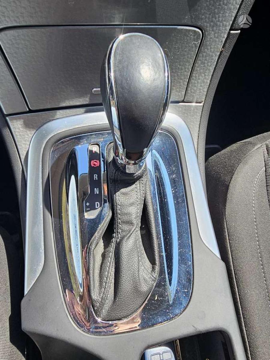Opel Insignia 2014 in Vilnius, with an engine capacity of 1.96 L and mileage of 150 thousand km for 5949 €, photo 31 on AUTOMOTO.COM.LV