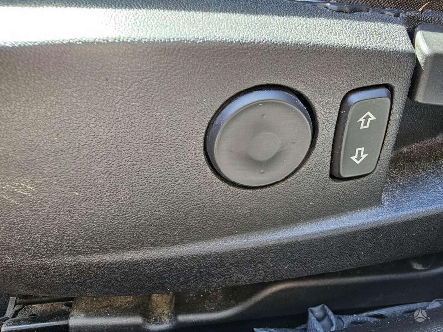 Opel Insignia 2014 in Vilnius, with an engine capacity of 1.96 L and mileage of 150 thousand km for 5949 €, photo 36 on AUTOMOTO.COM.LV