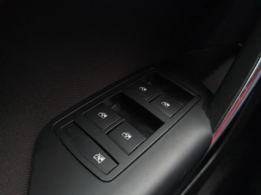 Opel Insignia 2015 Rīga, ar dzinēja tilpumu 2.00 L un nobraukumu 255 tūkst. km par 7950 €, foto 15 vietnē AUTOMOTO.COM.LV