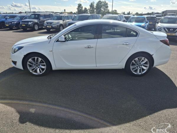 Opel Insignia 2015 in Vilnius, with an engine capacity of 1.96 L and mileage of 263 thousand km for 4200 €, photo 4 on AUTOMOTO.COM.LV