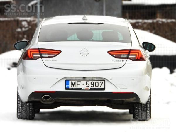 Opel Insignia 2017 in Riga, with an engine capacity of 2.00 L and mileage of 439 thousand km for 8990 €, photo 6 on AUTOMOTO.COM.LV