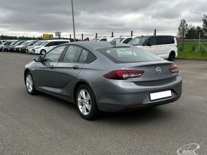 Opel Insignia 2017 in Vilnius, with an engine capacity of 1.60 L and mileage of 172 thousand km for 9500 €, photo 5 on AUTOMOTO.COM.LV