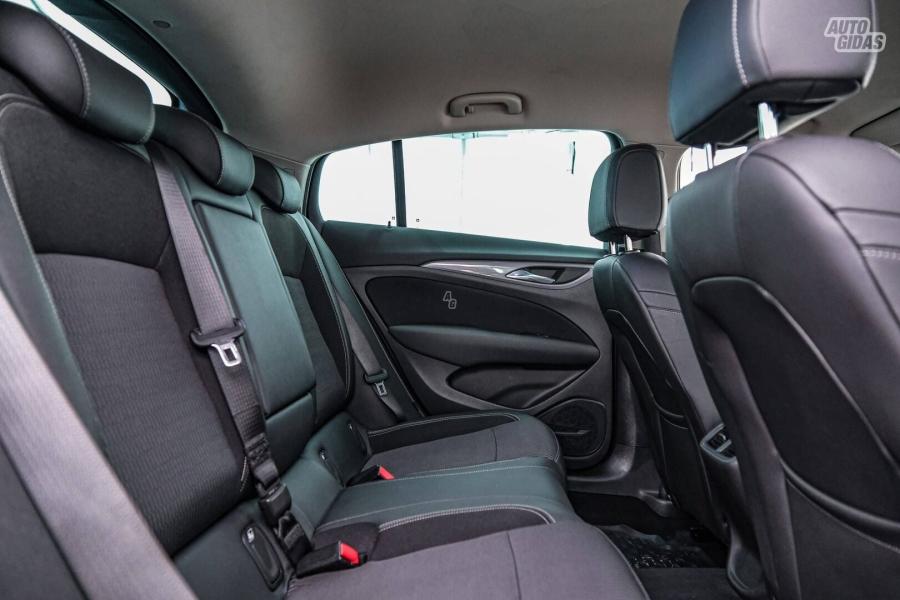 Opel Insignia 2018 in Kaunas, with an engine capacity of 1.50 L and mileage of 220 thousand km for 9990 €, photo 11 on AUTOMOTO.COM.LV