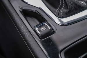 Opel Insignia 2018 in Kaunas, with an engine capacity of 1.50 L and mileage of 220 thousand km for 9990 €, photo 26 on AUTOMOTO.COM.LV