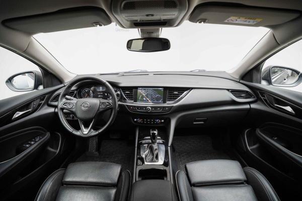 Опель Инсигния 2018 в Пеэтри на AUTOMOTO.COM.LV Опель Инсигния 2018 в Пеэтри, объемом двигателя 1.50 л и пробегом 161 тыс. км за 9300 €, фото 8 на AUTOMOTO.COM.LV