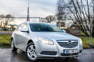 Opel Insignia 2009 in Riga, with an engine capacity of 2.00 L and mileage of 328 thousand km for 2990 €, photo 2 on AUTOMOTO.COM.LV