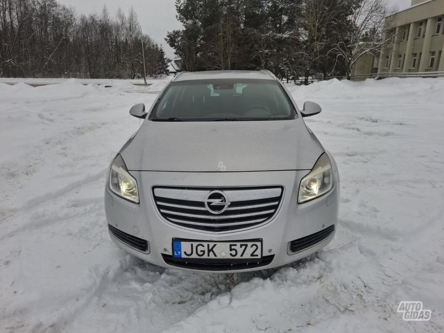 Opel Insignia 2009 in Utena, with an engine capacity of 2.00 L and mileage of 324 thousand km for 2950 €, photo 3 on AUTOMOTO.COM.LV