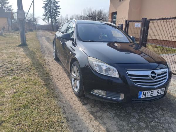 Opel Insignia 2009 in Pasvalys, with an engine capacity of 2.00 L and mileage of 261 thousand km for 2250 €, photo 2 on AUTOMOTO.COM.LV