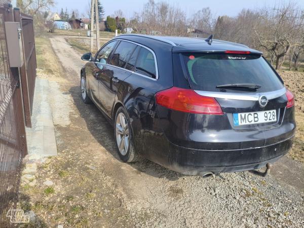 Opel Insignia 2009 in Pasvalys, with an engine capacity of 2.00 L and mileage of 261 thousand km for 2250 €, photo 4 on AUTOMOTO.COM.LV