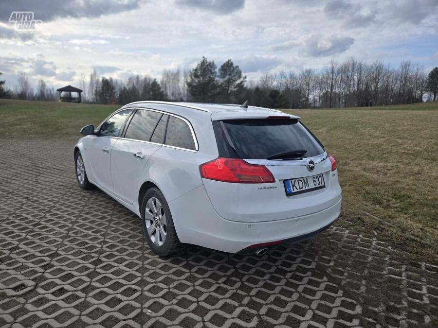 Opel Insignia 2009 in Vilnius, with an engine capacity of 2.00 L and mileage of 312 thousand km for 3100 €, photo 5 on AUTOMOTO.COM.LV