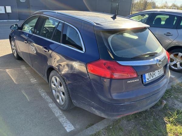 Opel Insignia 2009 Telšiai, ar dzinēja tilpumu 2.00 L un nobraukumu 312 tūkst. km par 950 €, foto 4 vietnē AUTOMOTO.COM.LV