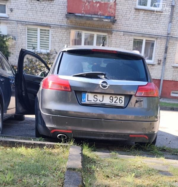 Opel Insignia 2009 Panevēža, ar dzinēja tilpumu 2.00 L un nobraukumu 285 tūkst. km par 3050 €, foto 10 vietnē AUTOMOTO.COM.LV