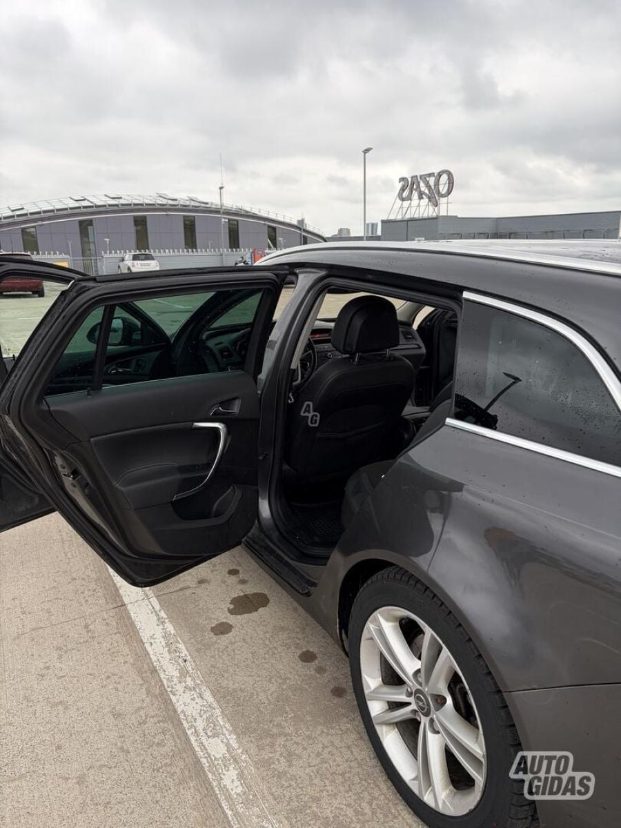 Opel Insignia 2009 in Vilnius, with an engine capacity of 2.00 L and mileage of 364 thousand km for 1800 €, photo 15 on AUTOMOTO.COM.LV