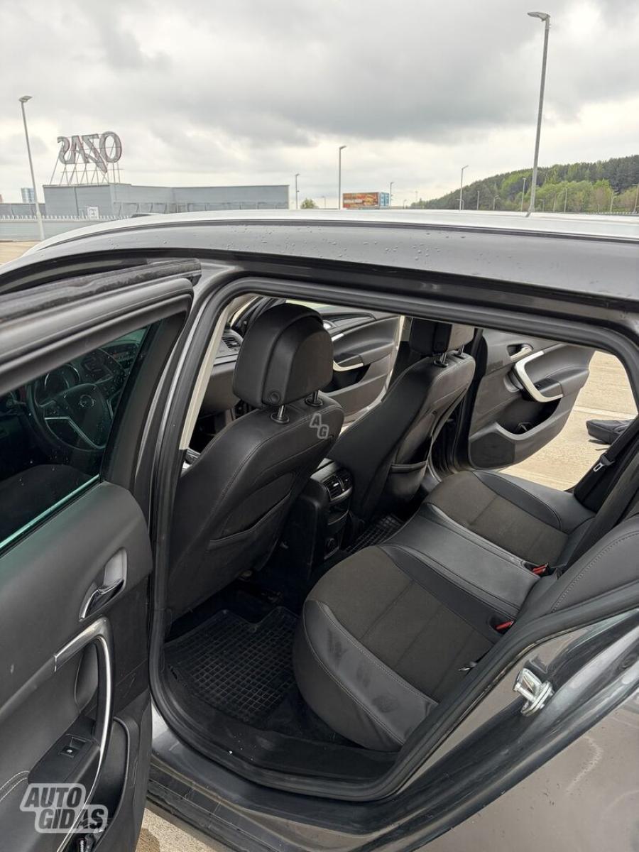 Opel Insignia 2009 in Vilnius, with an engine capacity of 2.00 L and mileage of 364 thousand km for 1800 €, photo 16 on AUTOMOTO.COM.LV