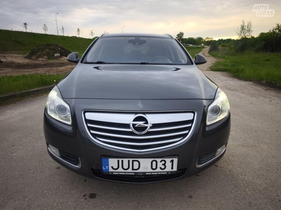 Opel Insignia 2009 in Vilnius, with an engine capacity of 2.00 L and mileage of 263 thousand km for 1600 €, photo 4 on AUTOMOTO.COM.LV