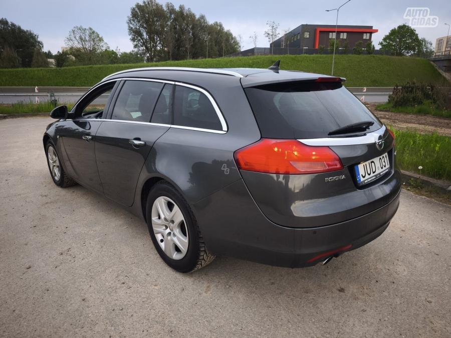 Opel Insignia 2009 in Vilnius, with an engine capacity of 2.00 L and mileage of 263 thousand km for 1600 €, photo 5 on AUTOMOTO.COM.LV