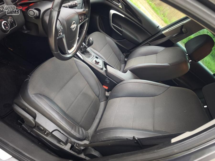 Opel Insignia 2009 in Vilnius, with an engine capacity of 2.00 L and mileage of 263 thousand km for 1600 €, photo 12 on AUTOMOTO.COM.LV