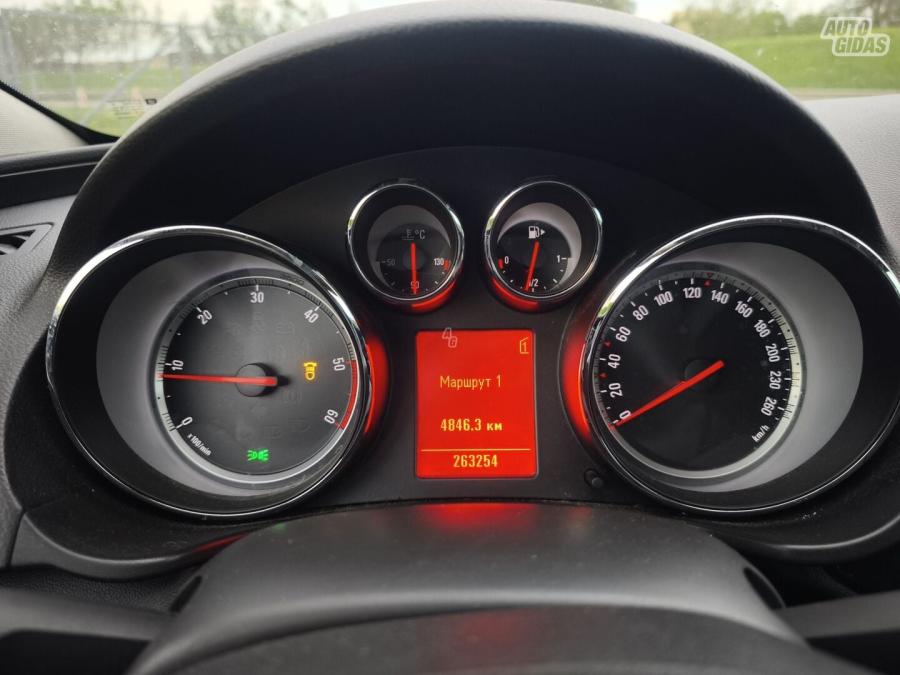 Opel Insignia 2009 in Vilnius, with an engine capacity of 2.00 L and mileage of 263 thousand km for 1600 €, photo 16 on AUTOMOTO.COM.LV