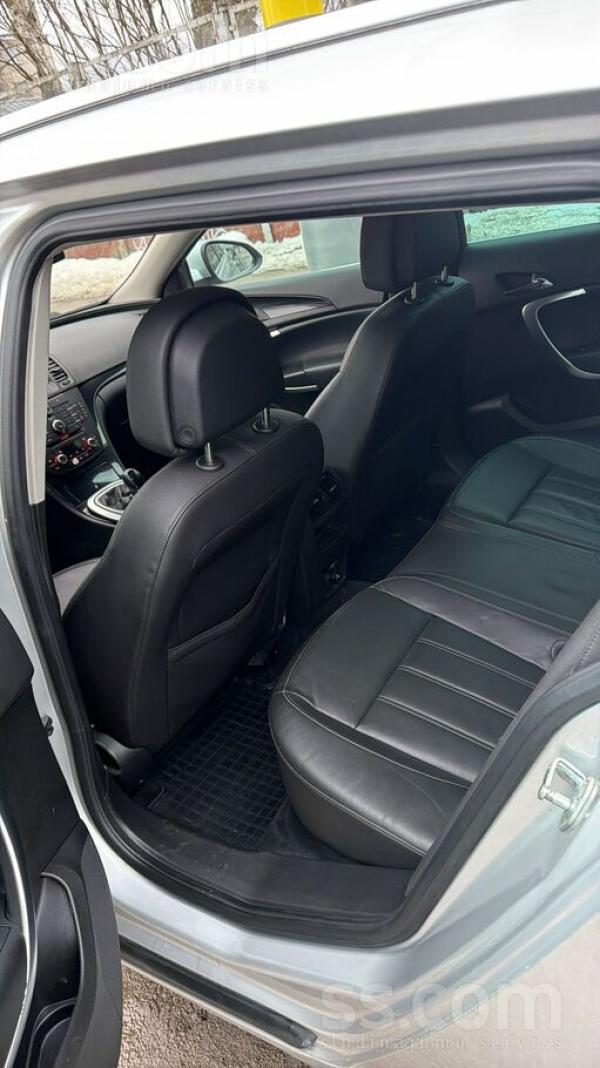 Opel Insignia 2009 Rīga, ar dzinēja tilpumu 2.00 L un nobraukumu 380 tūkst. km par 2200 €, foto 3 vietnē AUTOMOTO.COM.LV