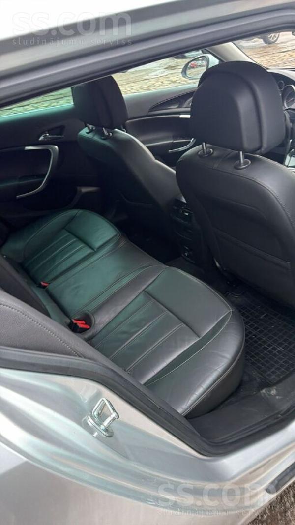 Opel Insignia 2009 Rīga, ar dzinēja tilpumu 2.00 L un nobraukumu 380 tūkst. km par 2200 €, foto 5 vietnē AUTOMOTO.COM.LV