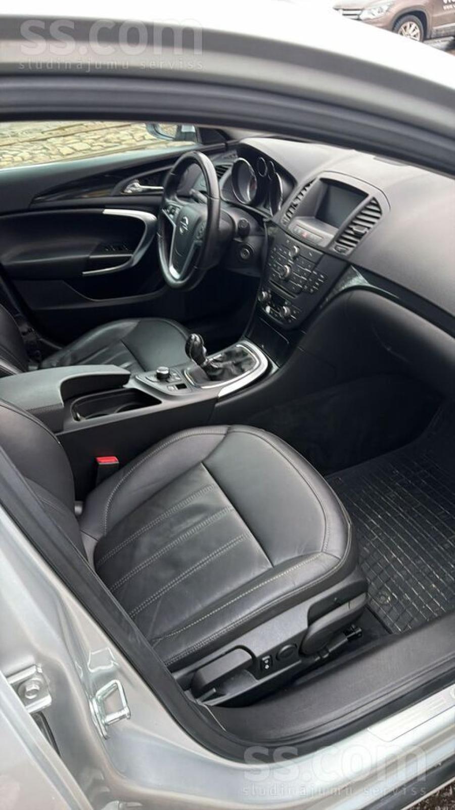 Opel Insignia 2009 in Riga, with an engine capacity of 2.00 L and mileage of 380 thousand km for 2200 €, photo 7 on AUTOMOTO.COM.LV