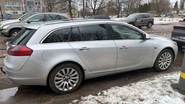 Opel Insignia 2009 Rīga, ar dzinēja tilpumu 2.00 L un nobraukumu 380 tūkst. km par 2200 €, foto 7 vietnē AUTOMOTO.COM.LV