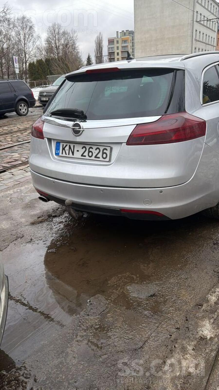 Opel Insignia 2009 in Riga, with an engine capacity of 2.00 L and mileage of 380 thousand km for 2200 €, photo 9 on AUTOMOTO.COM.LV