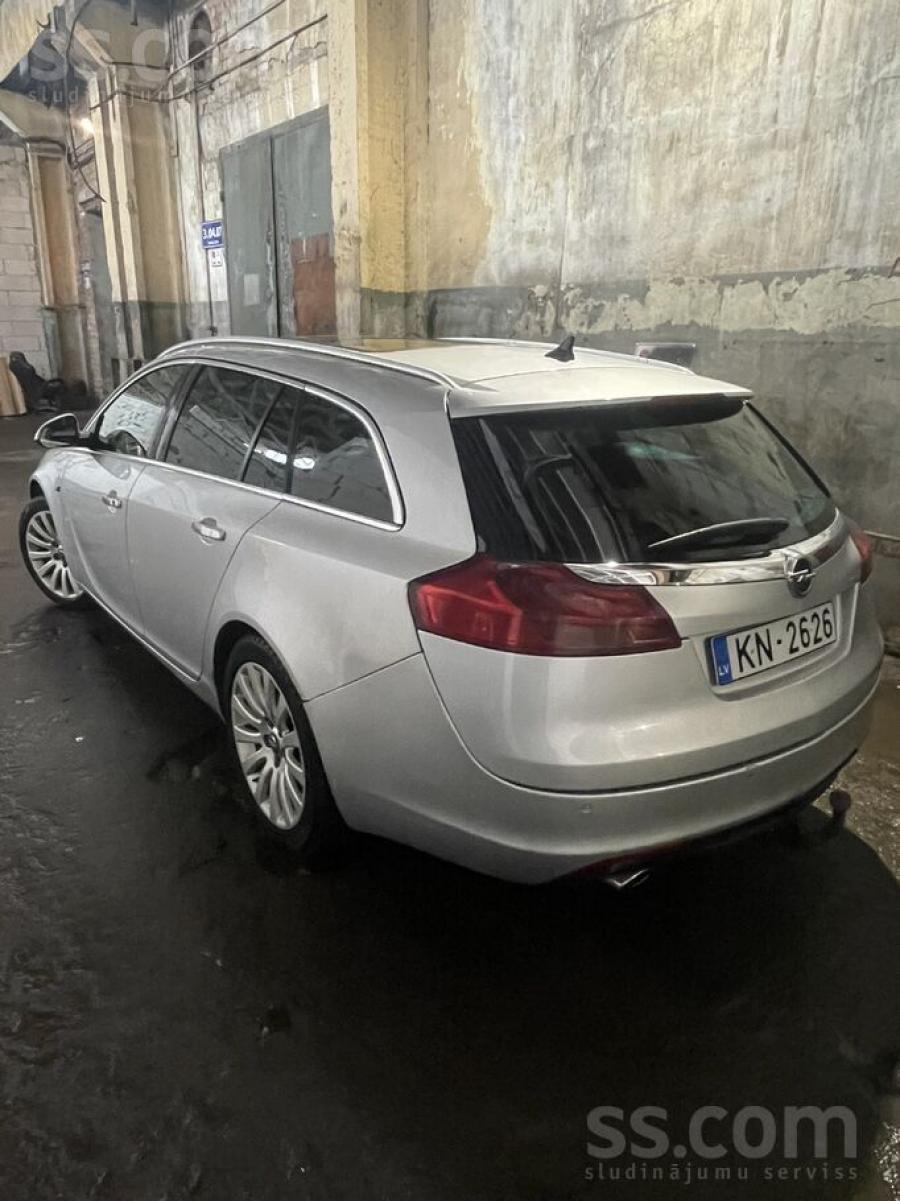 Opel Insignia 2009 in Riga, with an engine capacity of 2.00 L and mileage of 380 thousand km for 2200 €, photo 14 on AUTOMOTO.COM.LV