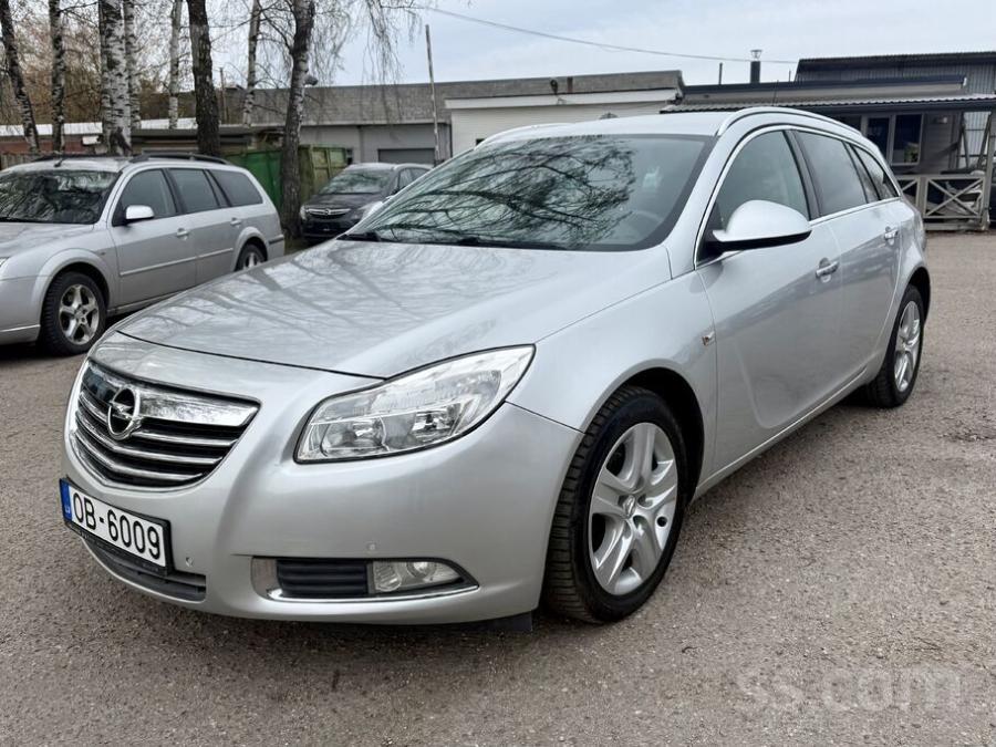Opel Insignia 2009 in Riga, with an engine capacity of 2.00 L and mileage of 0 thousand km for 3450 €, photo 6 on AUTOMOTO.COM.LV