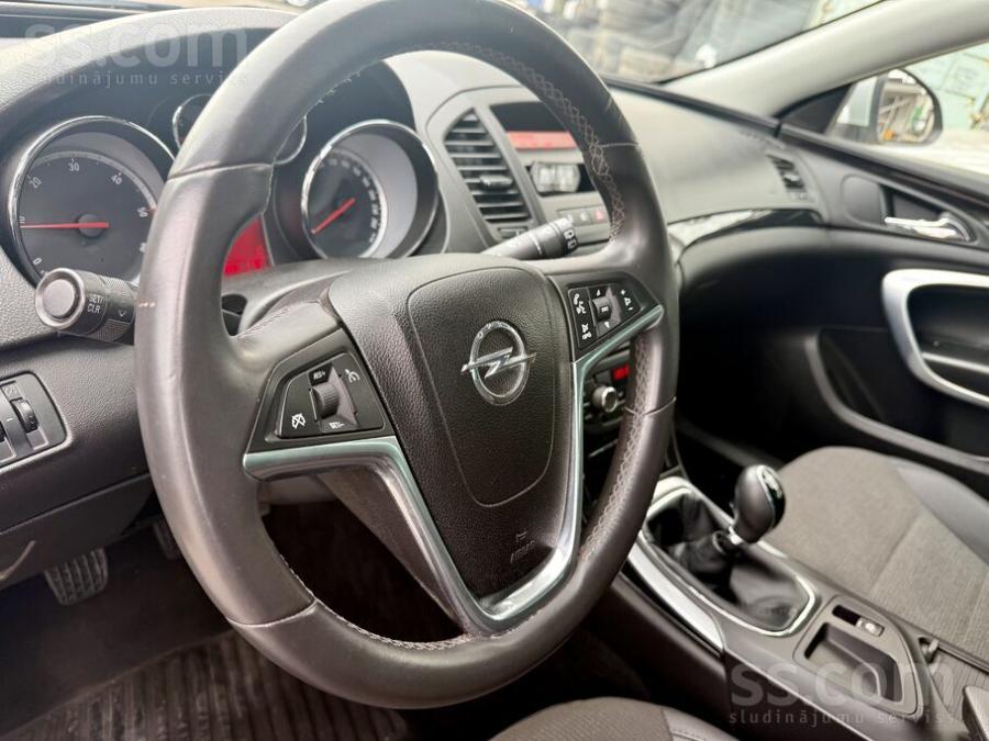 Opel Insignia 2009 in Riga, with an engine capacity of 2.00 L and mileage of 0 thousand km for 3450 €, photo 11 on AUTOMOTO.COM.LV