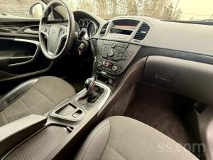 Opel Insignia 2009 in Riga, with an engine capacity of 2.00 L and mileage of 0 thousand km for 3450 €, photo 12 on AUTOMOTO.COM.LV