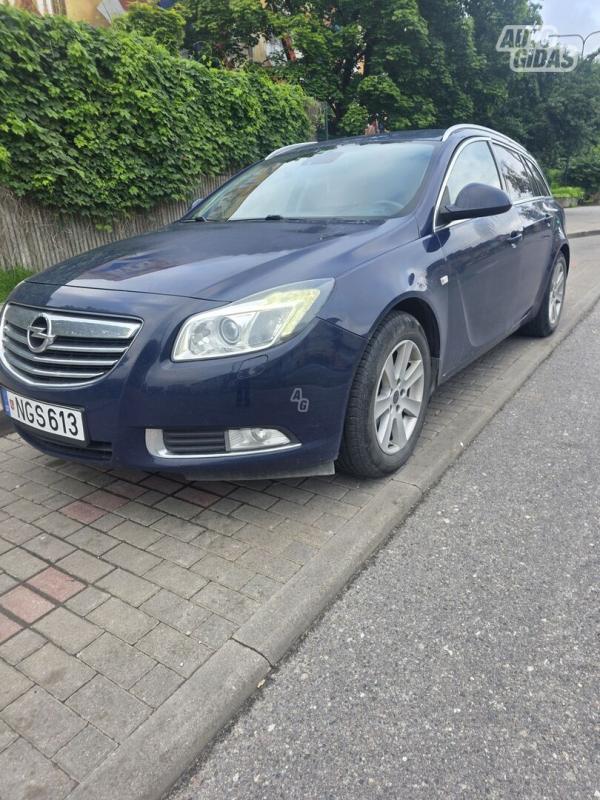 Opel Insignia 2009 in Vilnius, with an engine capacity of 2.00 L and mileage of 293 thousand km for 2500 €, photo 1 on AUTOMOTO.COM.LV
