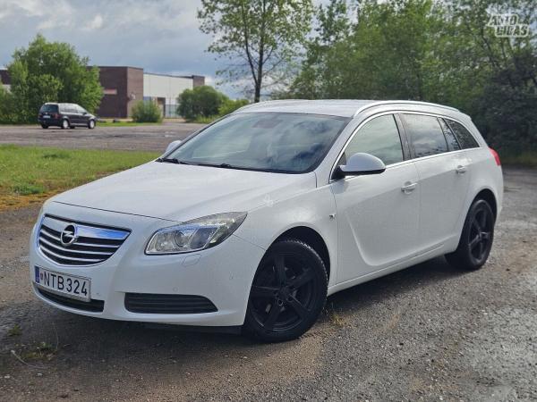 Opel Insignia 2009 in Jurbarkas, with an engine capacity of 2.00 L and mileage of 320 thousand km for 2999 €, photo 1 on AUTOMOTO.COM.LV